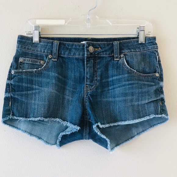 Aritzia | Shorts | Aritzia Talula Denim Cut Off Short Shorts 27 | Poshmark